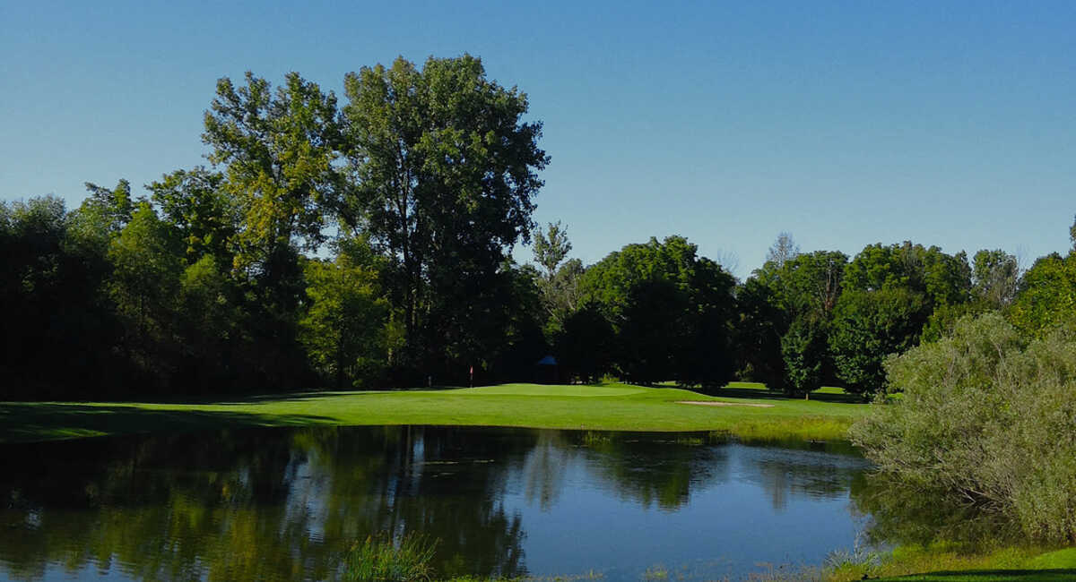 Arkona Fairways Golf Club - South Western Ontario Golf Deals