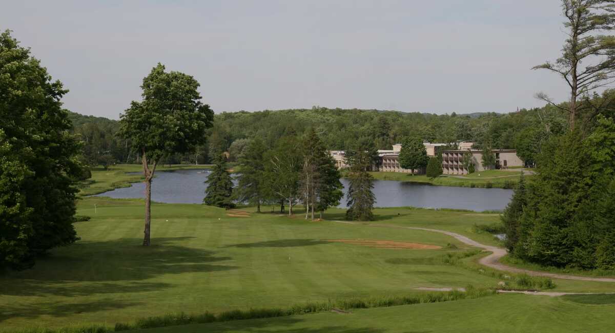 Pinestone Resort and Golf Course - Golf Deals in Haliburton, Ontario