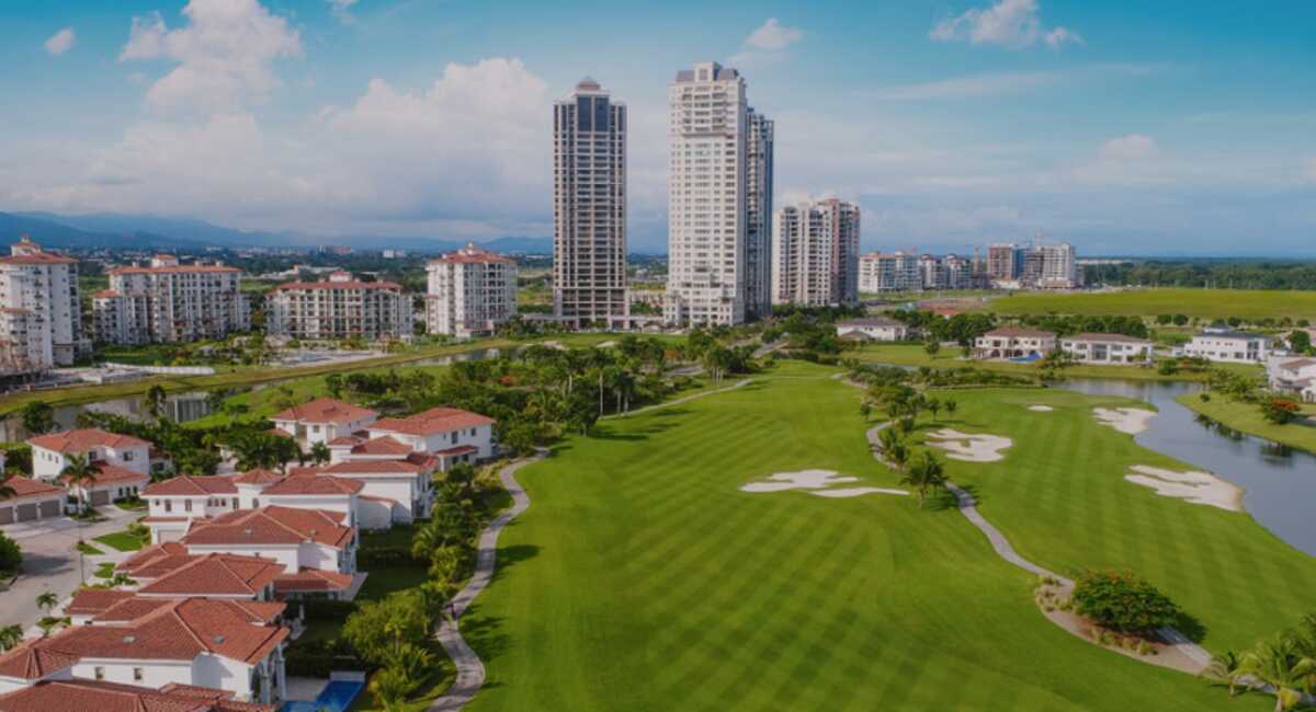 The Santa Maria Luxury Hotel & Golf Resort | Panama City